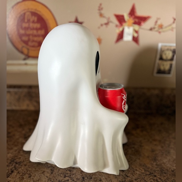 Coca Cola | Holiday | New Viral Ghost Holding A Coca Cola 225halloween ...